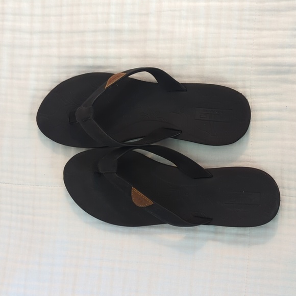 Air Balance | Shoes | Air Balance Black Flip Flops | Poshmark